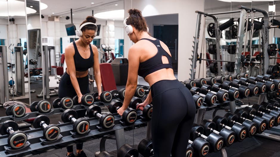 Women Fitness: How to Use Free Weights Safely – Simply Eat Diet